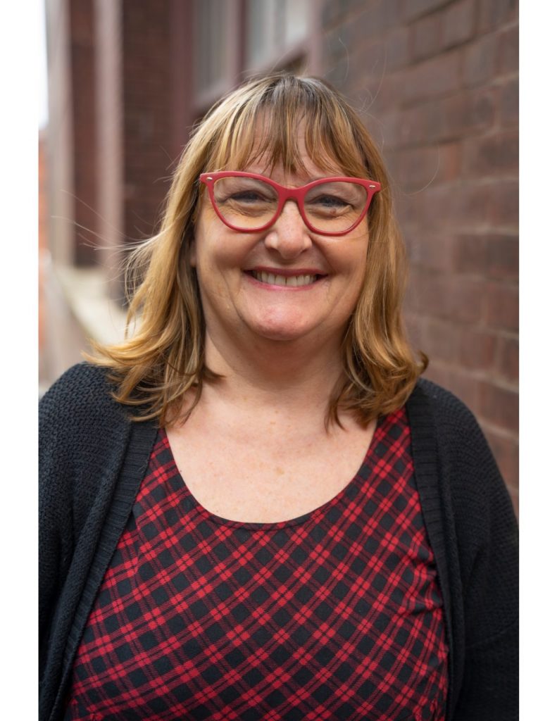 DAWN-GRAY-dawn2019headshot-pdf | Acting Studio Chicago